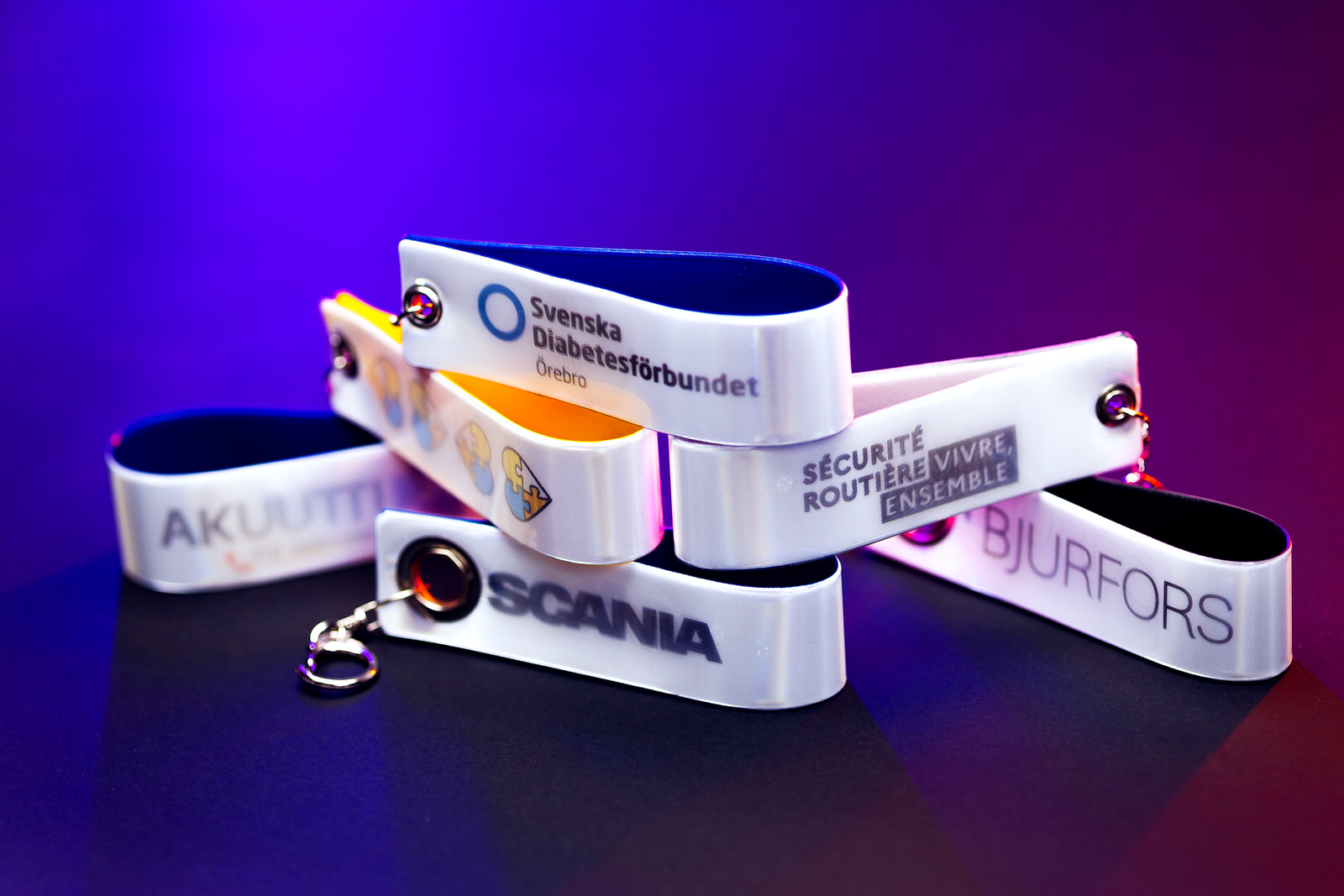 Custom Reflective Loop Strap - Refloactive Sp. z o.o.